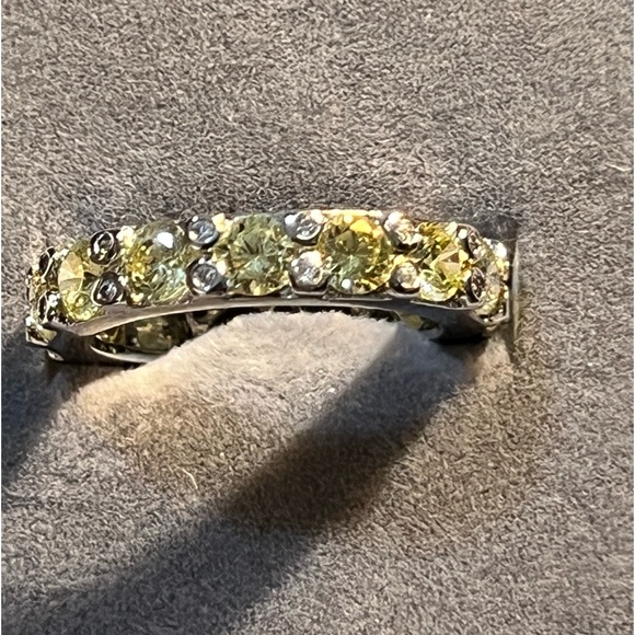 Bella Luce | Accessories | Bella Luce Yellow And White Simulant ...